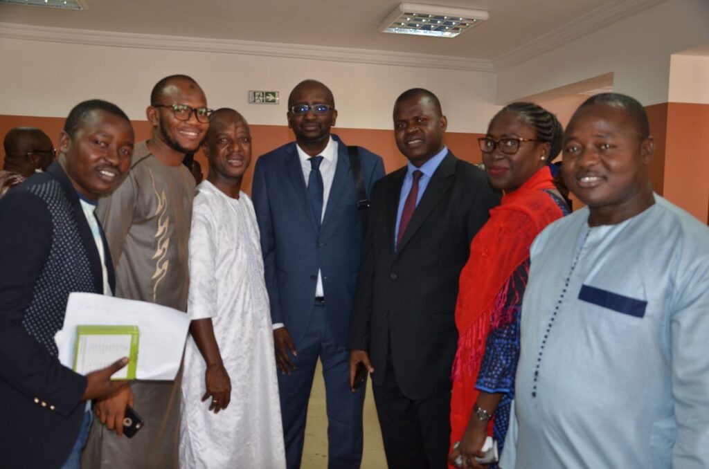 remise-equipements-rccm-guinee-80 – OHADA